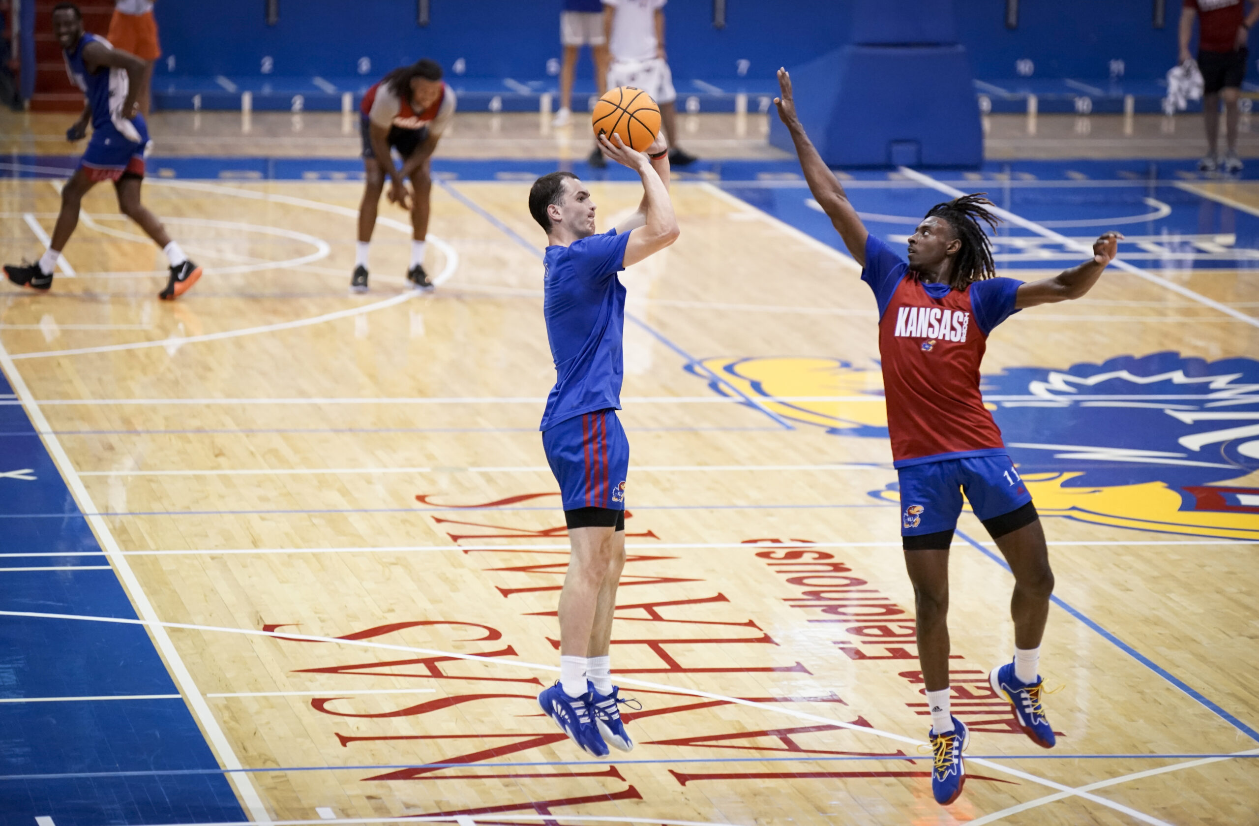 Late rally, climactic block decide latest Kansas camp scrimmage | News ...